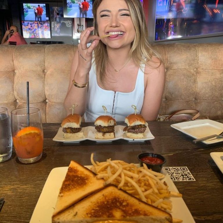 Who is Adria Rae? Bio, Net Worth & Wiki 2024